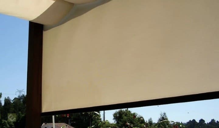toldo vertical exterior com sistema Zip